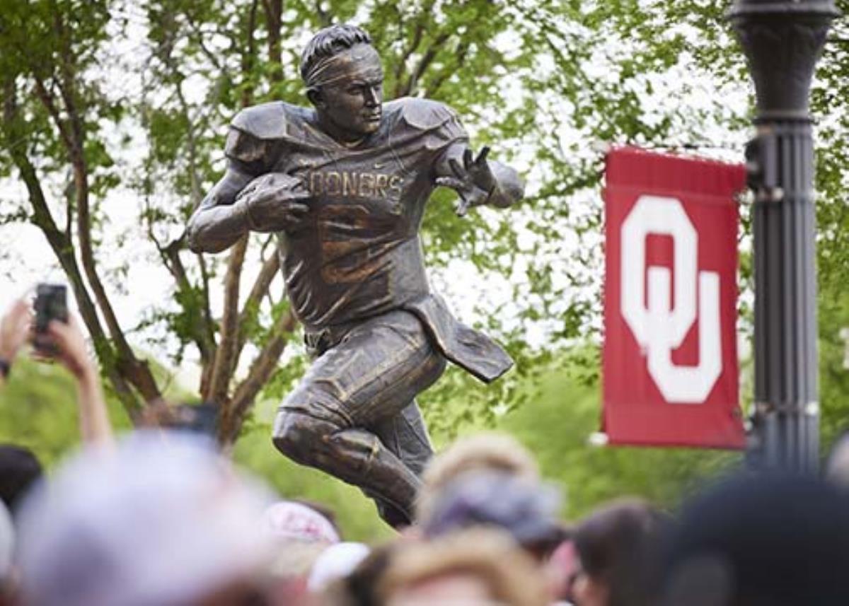 Statue fund recognizes champions of ‘Sooner Magic’